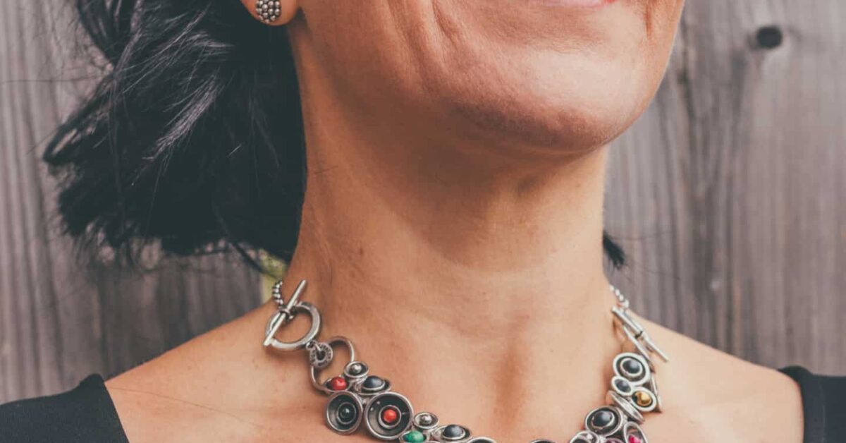 collier-bracelet-model-1200x628-cropped.jpg